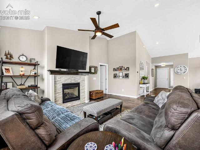 6079 Trappers Tale Court