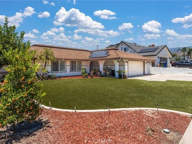 6070 Blythe Ave, Highland, CA 92346
