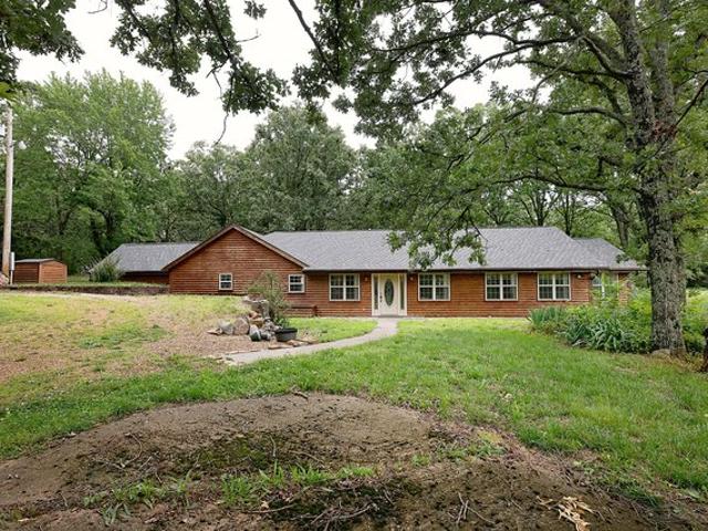 6070 State Highway CC, Niangua, MO 65713
