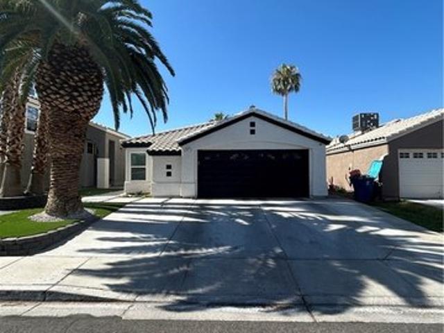 6071 Wild Berry Dr, Las Vegas, NV 89142