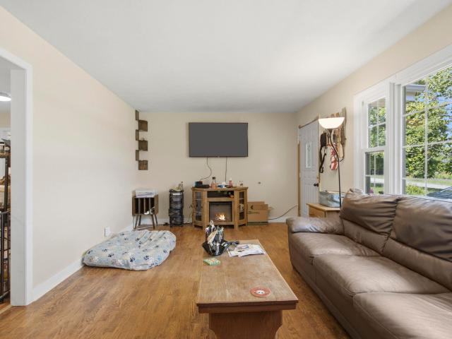 6073 N Farm Road 159
