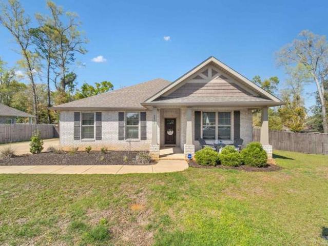 6073 Twenty One Oaks Dr, Pensacola, FL 32526