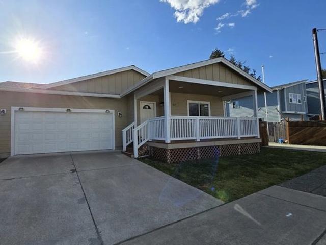 607 4th St, Sultan, WA 98294