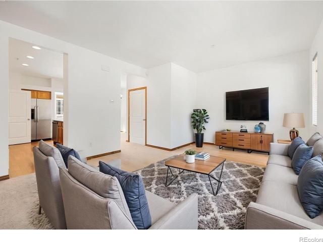 607 Cowan Street # 3