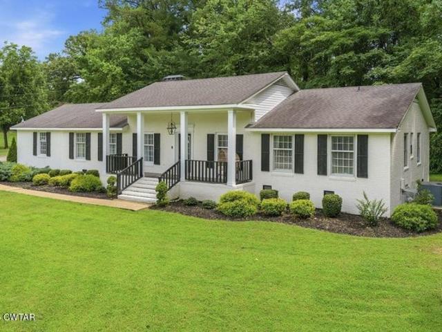 607 Colonial Dr, Lexington, TN 38351