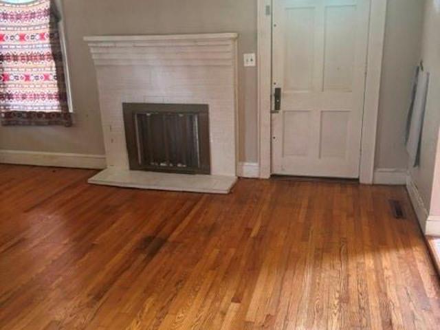 607 Cook Street