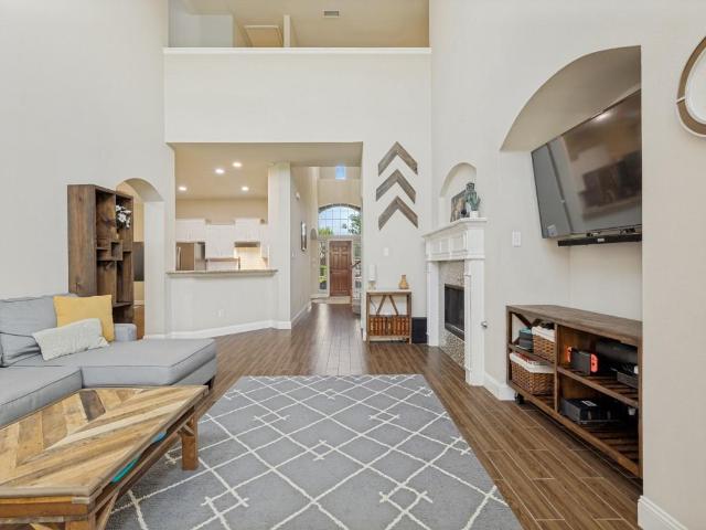 607 Chalk Hill Lane