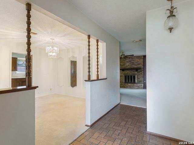 607 Amistad Blvd