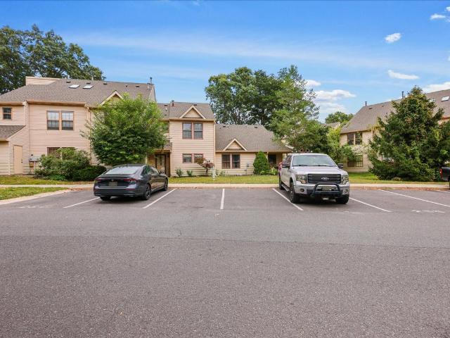 607 Bluebell Dr Drive