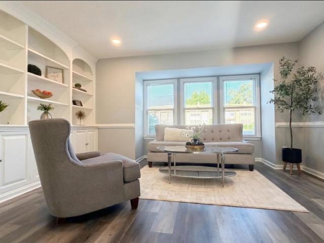 607 Greenwich Court