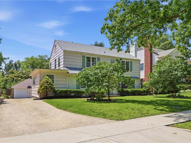607 E 65th Street