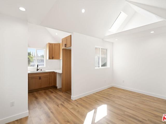 607 E Fairview Blvd, Unit B, Inglewood, CA 90302 | Compass