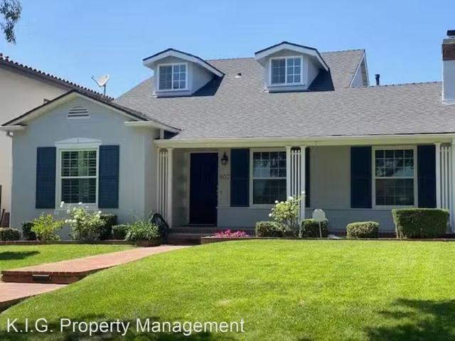 607 E. Grinnell Dr. 607 E Grinnell Dr