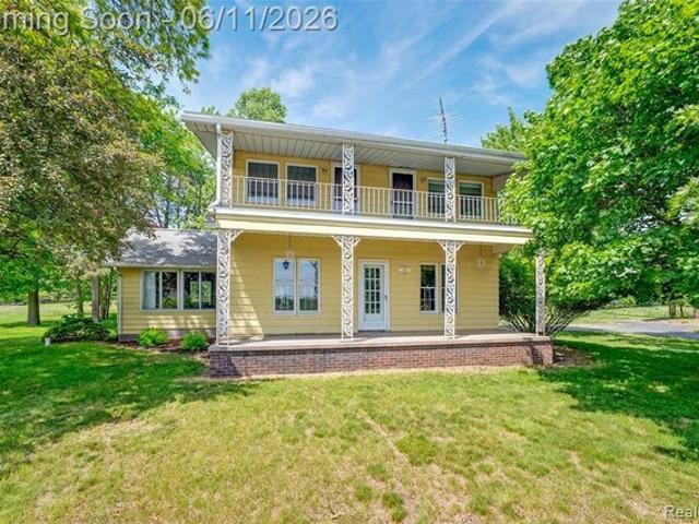 607 E King St, Corunna, MI 48817