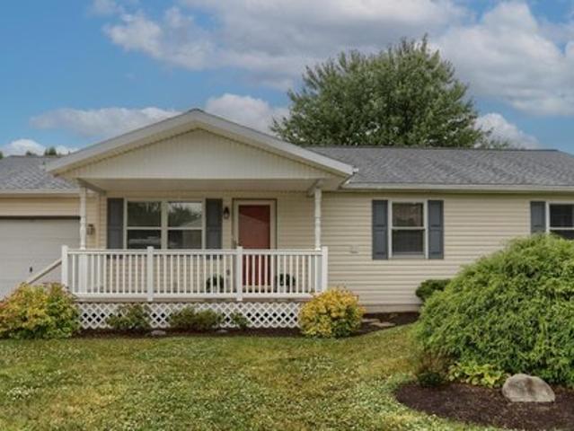 607 Henry Houck Ln, Lebanon, PA 17042