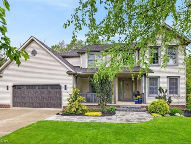 607 Highwood Dr, Cuyahoga Falls, OH 44223