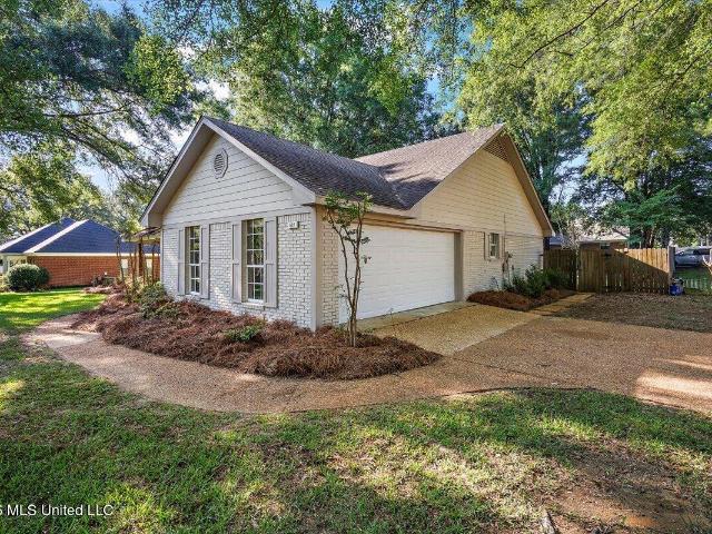 607 Huntington Drive