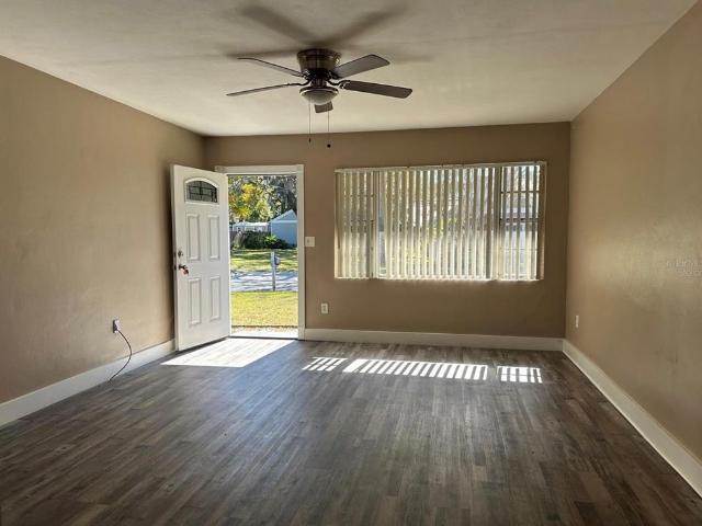607 Johns Ave, Mount Dora, FL 32757 | MLS #G5109
