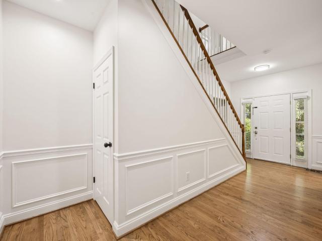 607 Oak Farm Court