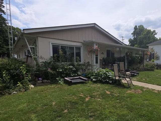 607 Oak St, Hudson, MI 49247