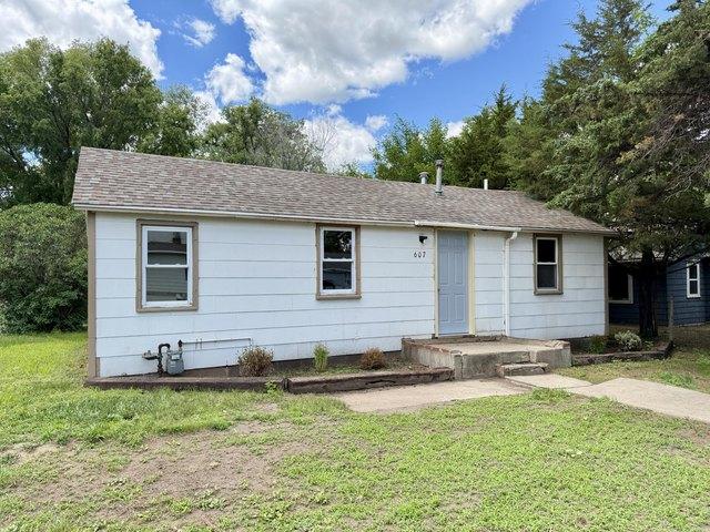 607 Ohio Ave NW, Huron, SD 57350
