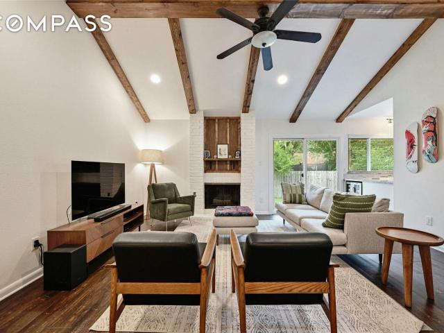 607 Old Stone Rd, Austin, TX