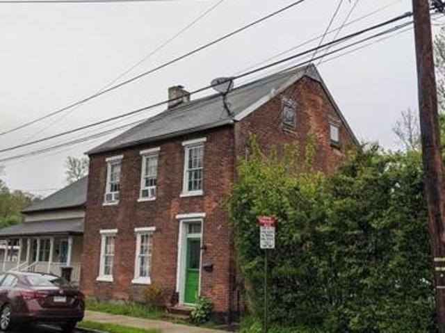 607 Main St, Freemansburg Borough, PA 18017