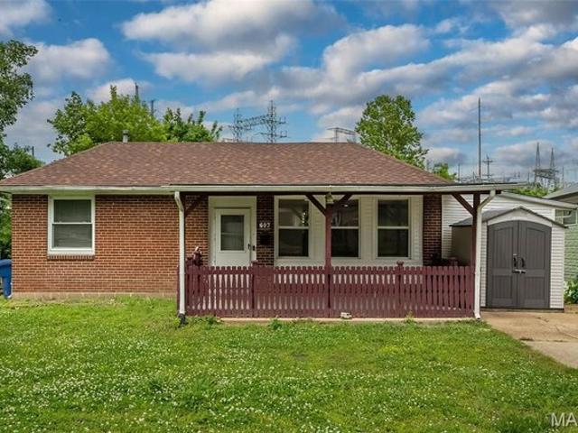 607 Majesty Ct, Saint Louis, MO 63125