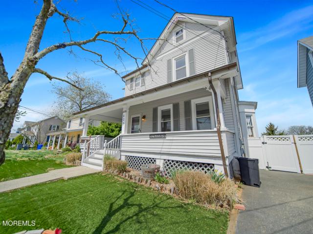 607 Mcclellan Street