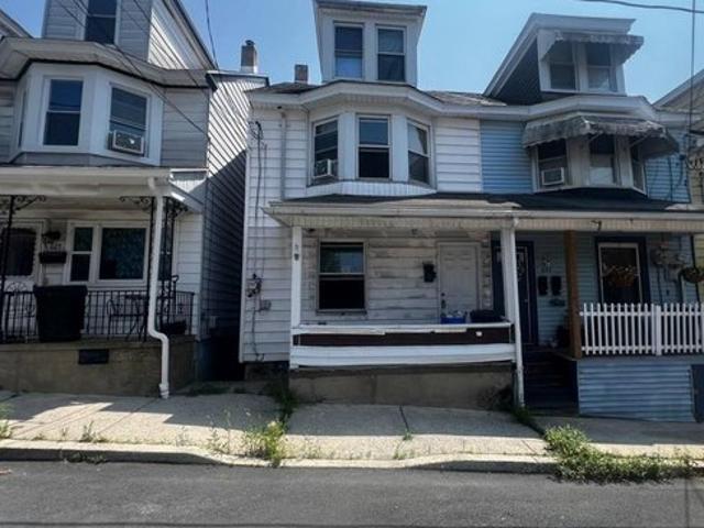 607 N 2nd St, Minersville, PA 17954