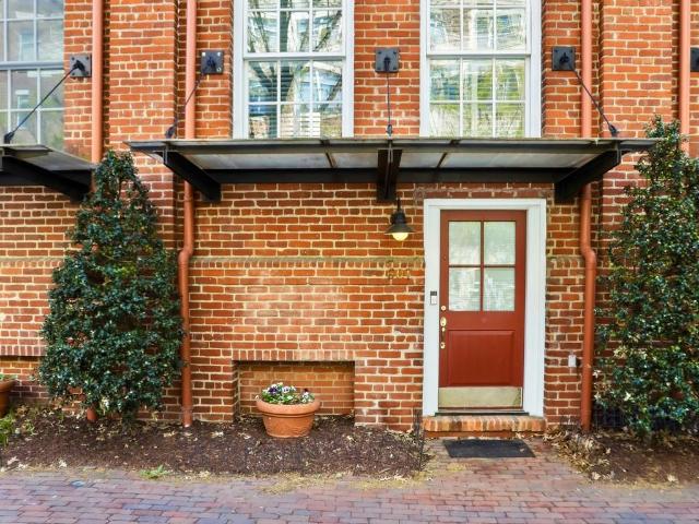 607 N St Asaph St, Alexandria, VA 22314 | MLS #VAAX2058