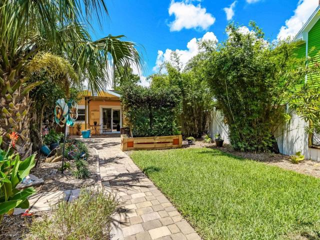 607 S 6th St, Fernandina Beach, FL 32034 | MLS #115177 | Compass