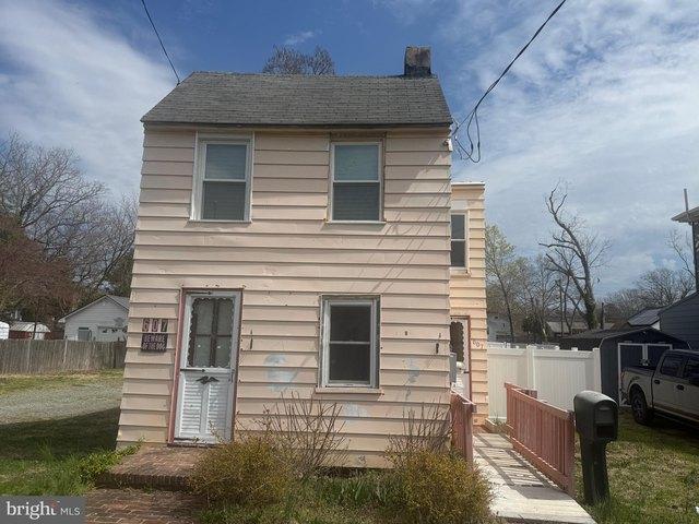 607 S 2nd St, Millville, NJ 08332