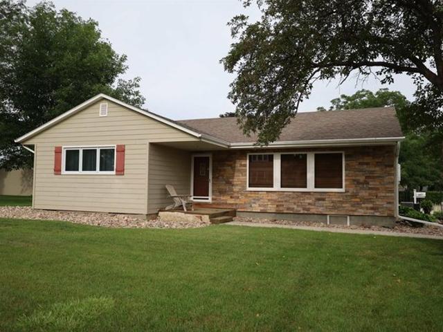 607 S Union St, Rock Rapids, IA 51246