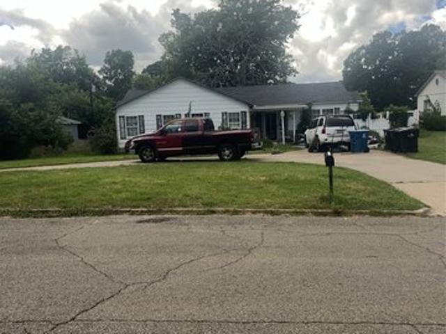 607 S Brown Ave, Denison, TX 75020