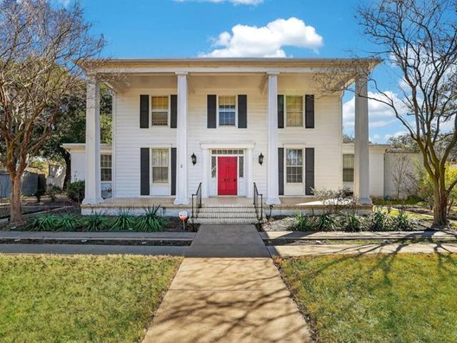 607 S Haswell Dr, Bryan, TX 77803