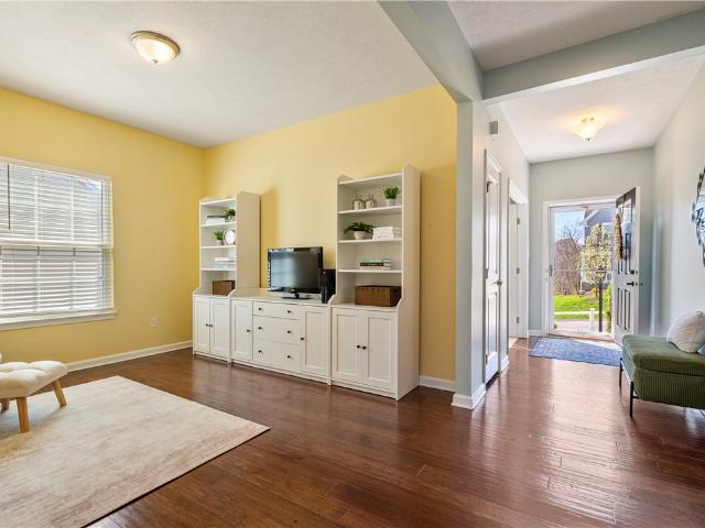 607 Saddle Court