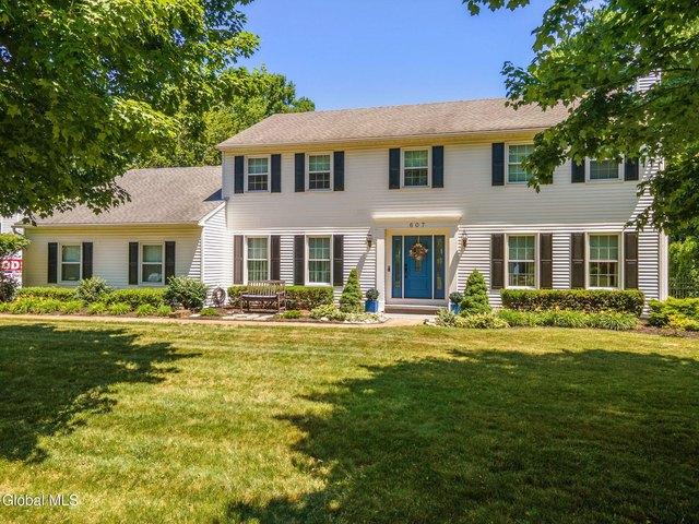 607 Salvia Ln, Schenectady, NY 12303