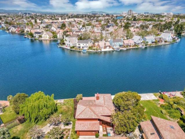 607 Santa Catalina Ln, Foster City, CA 94404