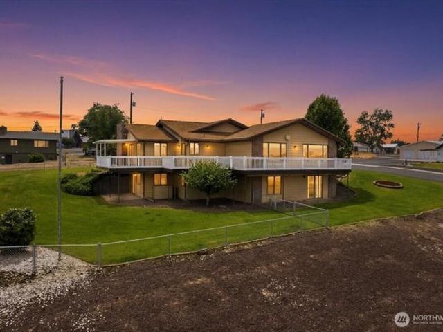 607 SE Brace St, Wilbur, WA 99185