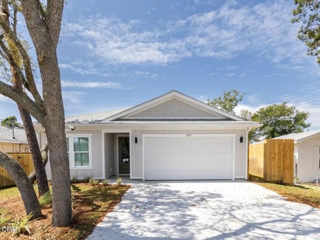 607 Sea Breeze Dr, Panama City Beach, FL 32413