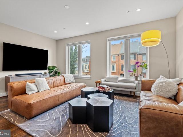607 Slade Court