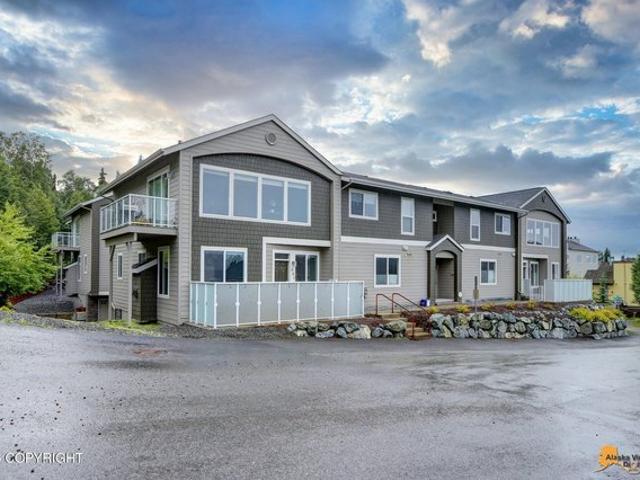 607 Pacific Pl, Anchorage, AK 99501