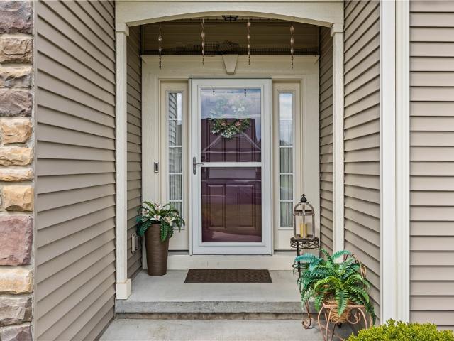 607 Pine Lakes