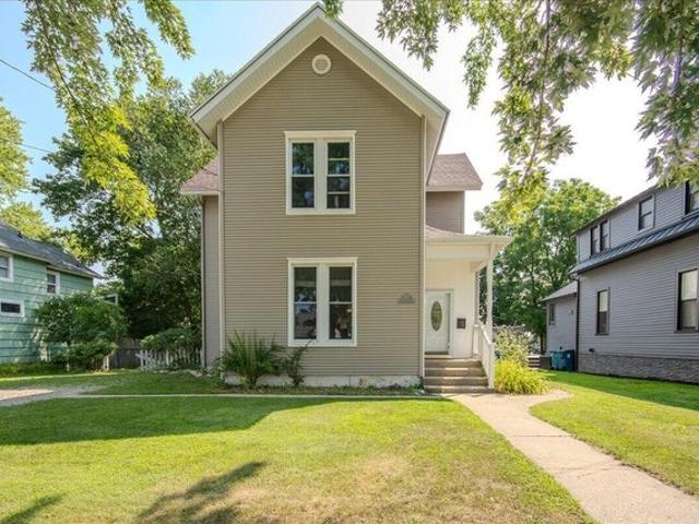 607 Pine St, Manistee, MI 49660