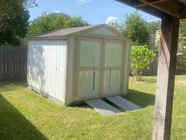 607 Rosewood Drive