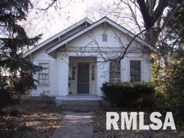 607 W Walnut St, Carbondale, IL 62901