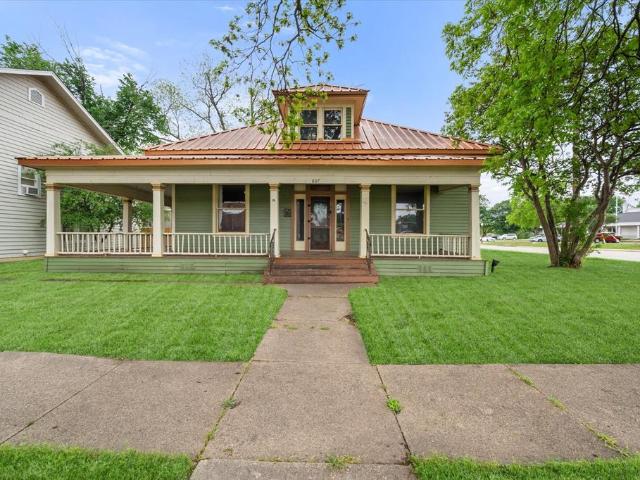 607 W Brown St, Ennis, TX 75119 | MLS #21030 | Compass