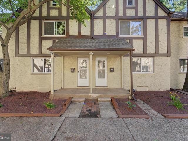 607 W Maple Avenue