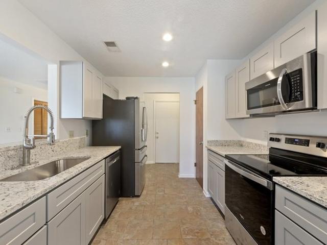 607 Waterwood Dr, Goose Creek, SC 29445